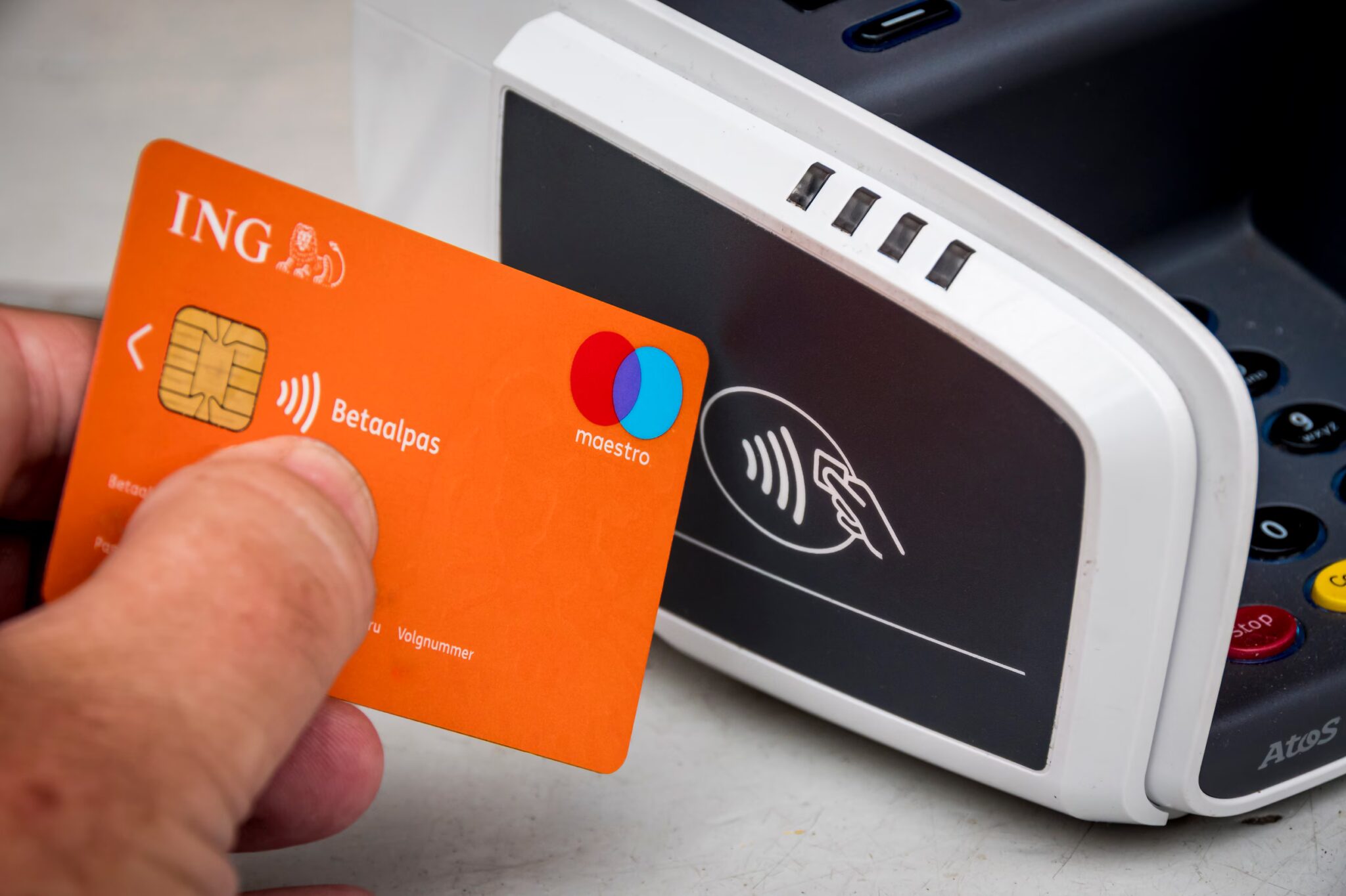 De pinpas verdwijnt: dit moet je weten over de nieuwe betaalpassen